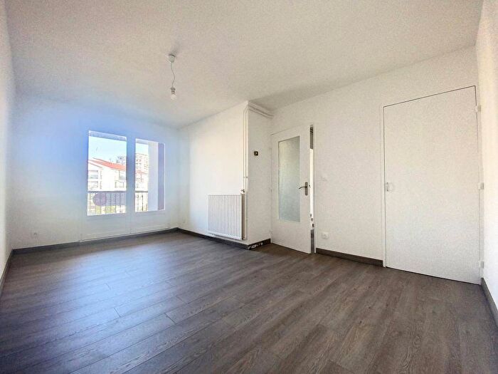 Appartement à louer - Moulin à Vent-Vertefeuille, Perpignan - 2 pièces - 1 chambre