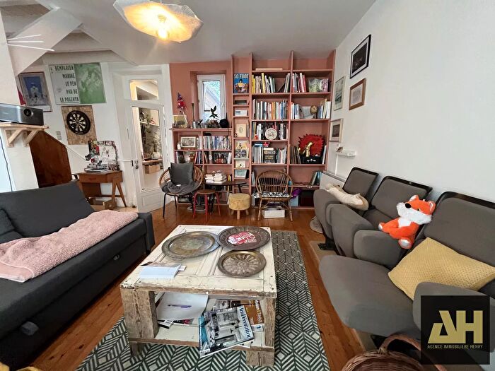 Maisons à vendre et appartements à louer - 3