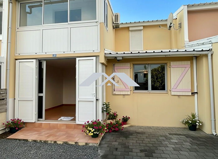 Saint-Pierre, Basse Terre les Bas, Basse Terre les Hauts, Les Casernes - Maison 4 pièces à vendre