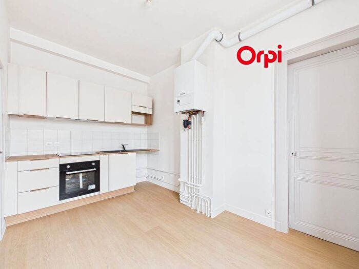 Centre Ville, Bernay : Appartement 2 pièces à louer