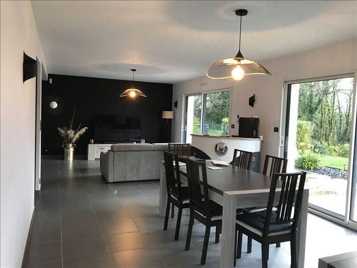 Maison 6 pièces à Sizun, à louer