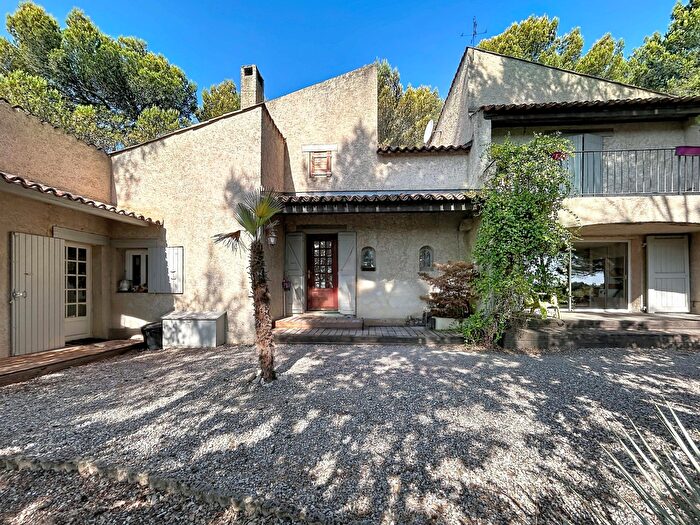 Maison 6 pièces à vendre à Pierrevert