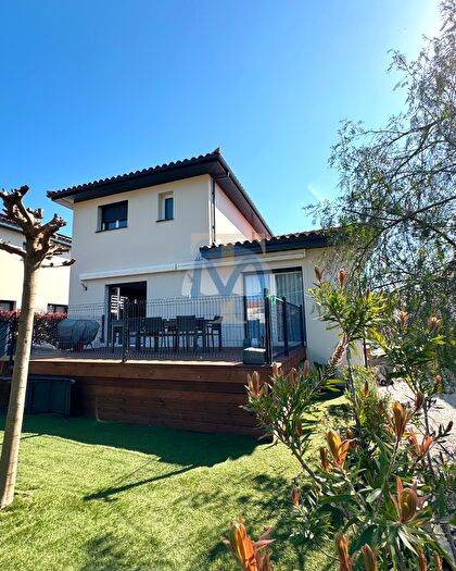 Maison à vendre - Villelongue-de-la-Salanque - 4 pièces - 3 chambres