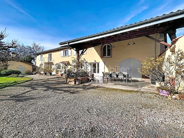 Maison à vendre - Montluel - 8 pièces - 6 chambres