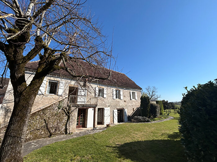 Maison à vendre - Tauriac - 8 pièces - 3 chambres
