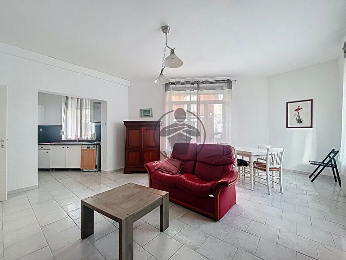 Maison à vendre - Saint-Quentin, Vermandois - 5 pièces - 3 chambres