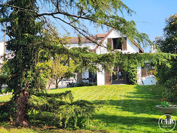 Montreuil, Villiers, Barbusse : Maison 8 pièces à vendre