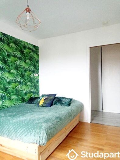 Appartement à louer - Tillet et Est, Bussy-Saint-Georges - 1 pièce - 3 chambres