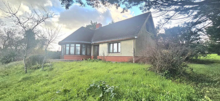 Maison à vendre - La Jonchère - 5 pièces - 3 chambres