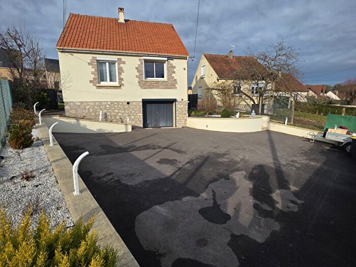 Maison à vendre - Saint-Chéron - 5 pièces - 4 chambres