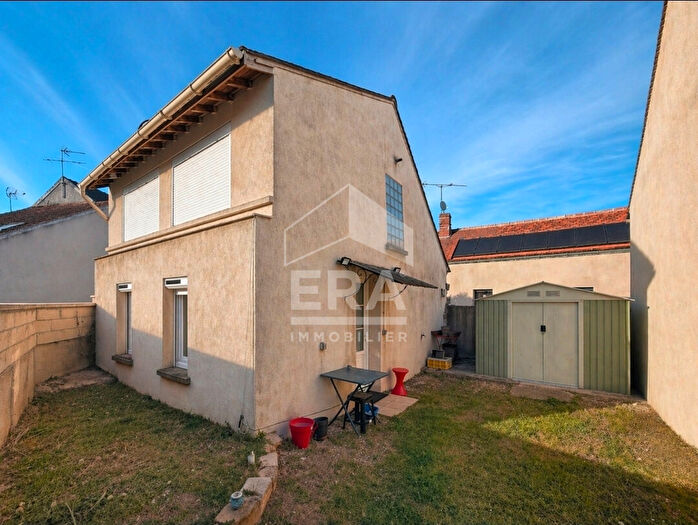 La Brosse-Montceaux - Maison 2 pièces à vendre