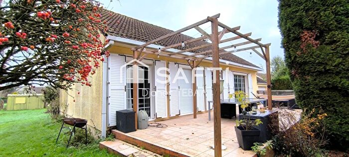 Maison à vendre - Courville-sur-Eure - 4 pièces - 2 chambres