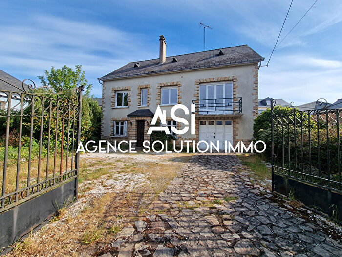 Maison 8 pièces à Andouillé, à vendre