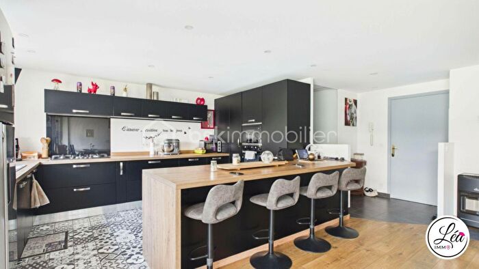 Cluses, Centre-ville - Appartement 4 pièces à vendre