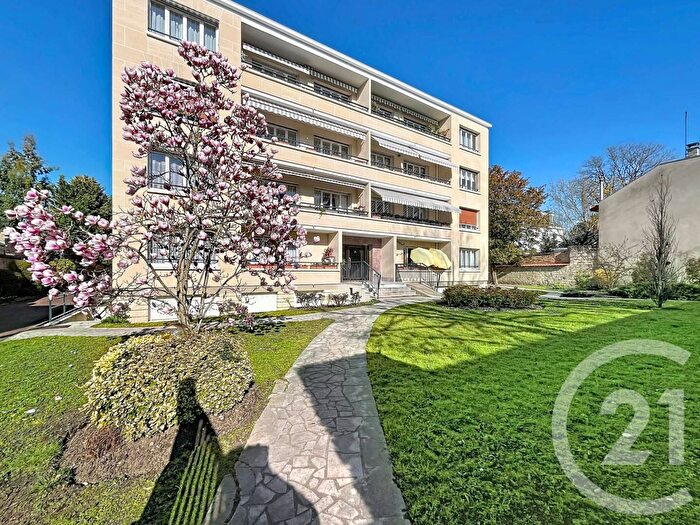 Appartement à louer - Chatou - 5 pièces - 3 chambres