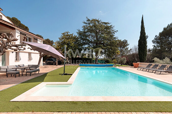 Maison 10 pièces à Biot, à vendre