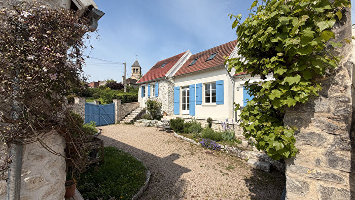 Maison 7 pièces à vendre - Septeuil