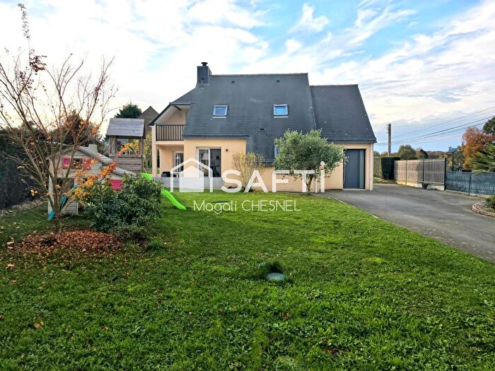 Maison à vendre - Saint-Thual - 8 pièces - 4 chambres