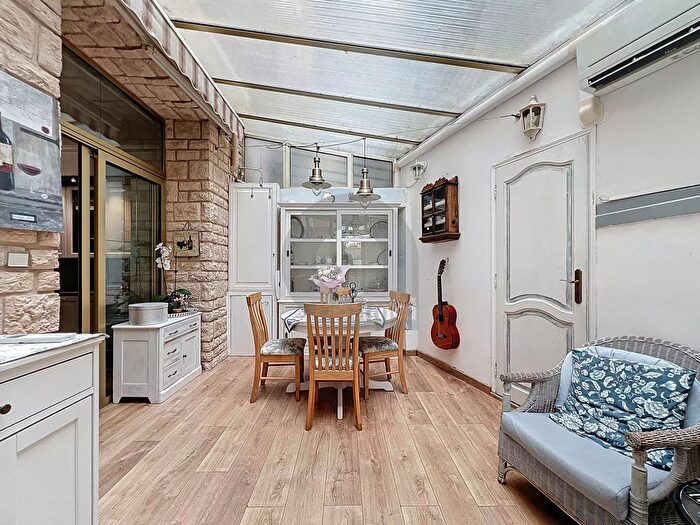 Appartement à vendre - Menton, Hôtel de Ville, Vieille Ville, Musée, Madone, Carnolès - 4 pièces - 3 chambres