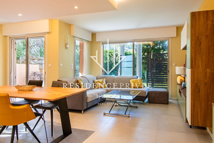 Appartement à vendre - Le Pradet - 4 pièces - 3 chambres