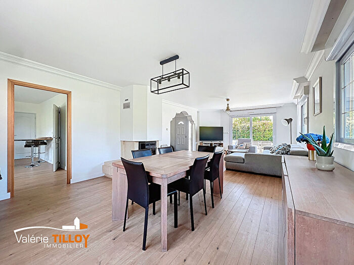 Maison à vendre - Bourgbarré - 8 pièces - 6 chambres