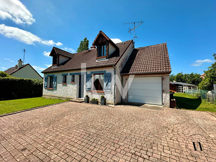 Marcilly-en-Villette : Maison 6 pièces à vendre