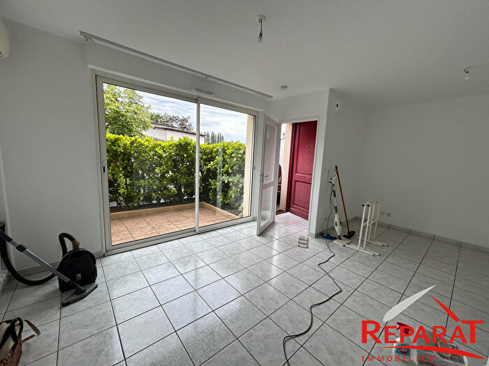 Appartement 1 pièce à Objat, à louer