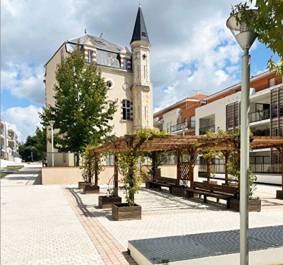 Appartement à vendre - La Roche-sur-Yon, Pyramides, Jean-Yole - 3 pièces - 2 chambres