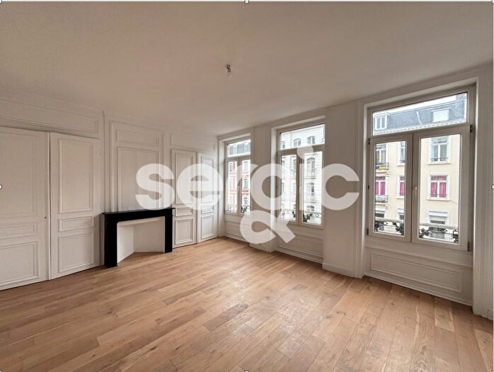 Appartement à vendre - Lille, Centre-ville, Euralille - 2 pièces - 1 chambre