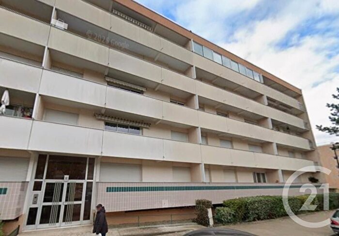 Épinay-sous-Sénart, Osila, Vilagia, La Plaine : Appartement 3 pièces à vendre
