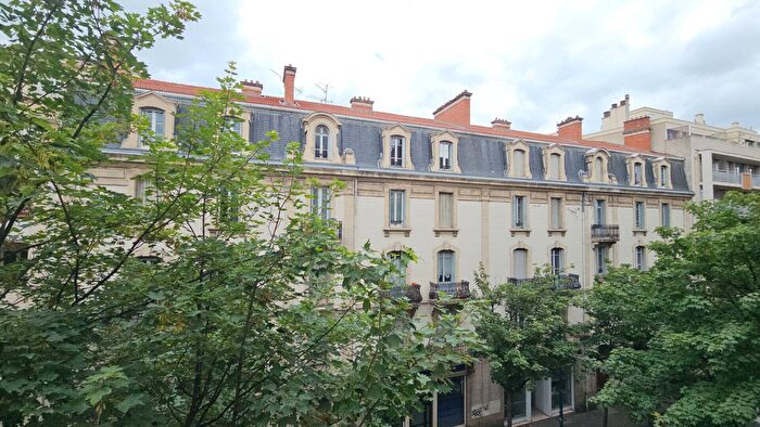 Appartement à louer - Charras, Clermont-Ferrand - 2 pièces - 1 chambre