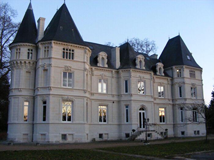 Ingrandes - Maison 14 pièces à vendre