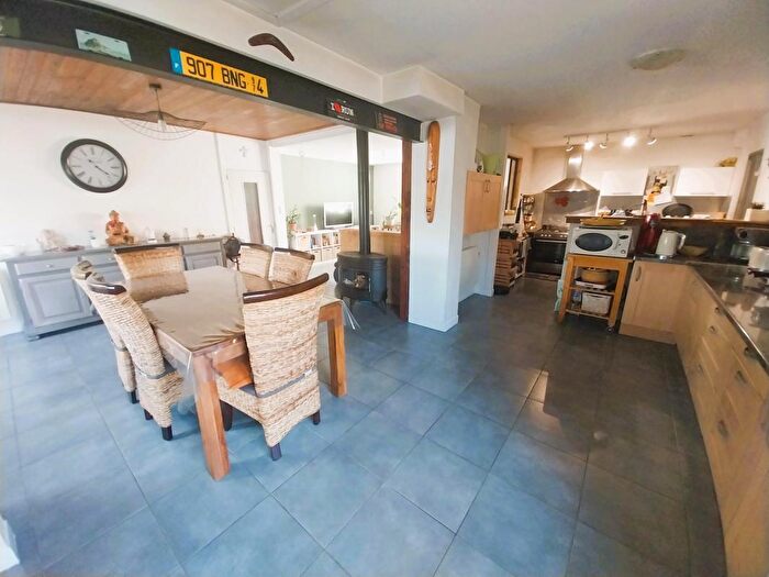 Maison à vendre - La Garnache - 5 pièces - 3 chambres