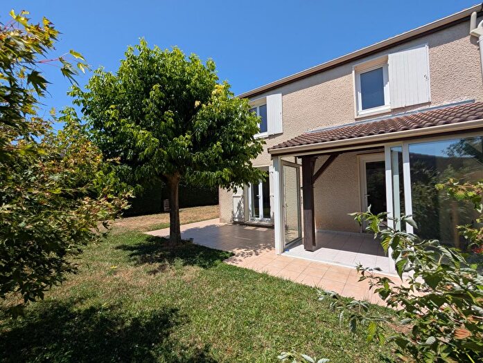 Sainte-Bazeille : Maison 4 pièces à vendre