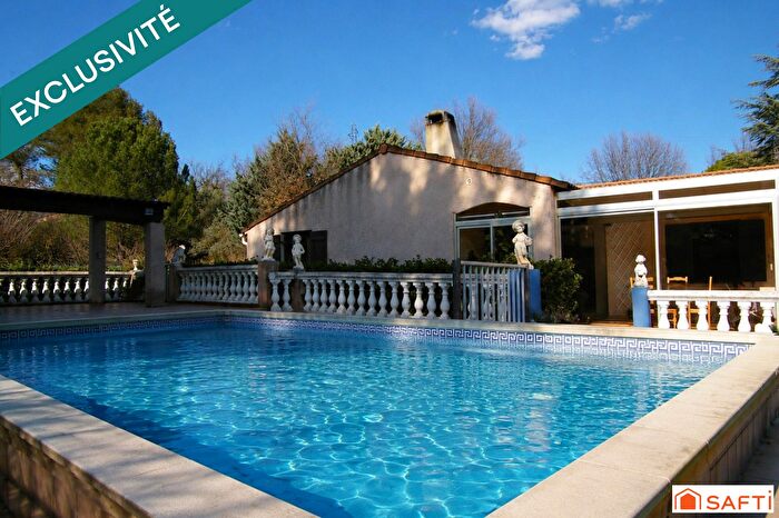 Maison 5 pièces à Saint-Maximin-la-Sainte-Baume, Centre-ville, à vendre