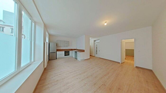 Appartement à louer - Saint-Étienne - 2 pièces - 1 chambre