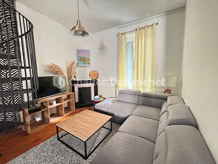 Maison à louer - Roanne, Centre-ville, Varenne - 5 pièces - 3 chambres