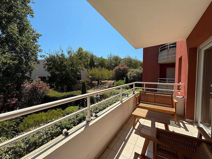 Appartement 2 pièces à Croix des Gardes, Cannes, à louer