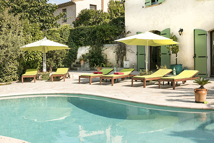 Maison à vendre - La Gaude - 6 pièces - 5 chambres