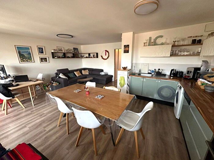 Appartement 3 pièces à Chartrons, Bordeaux, à louer