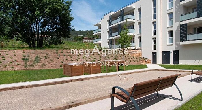 Appartement à vendre - Draguignan, Centre-ville historique - 2 pièces - 1 chambre