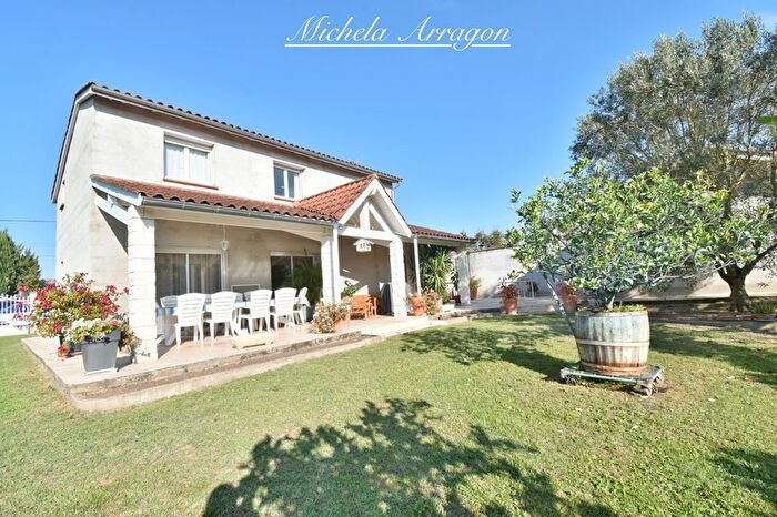 Maison à vendre - Villeneuve-sur-Lot, Eysses - 9 pièces - 5 chambres