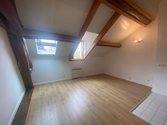 Croix Saint Loup-Saint Nicolas, Meaux : Appartement 2 pièces à louer