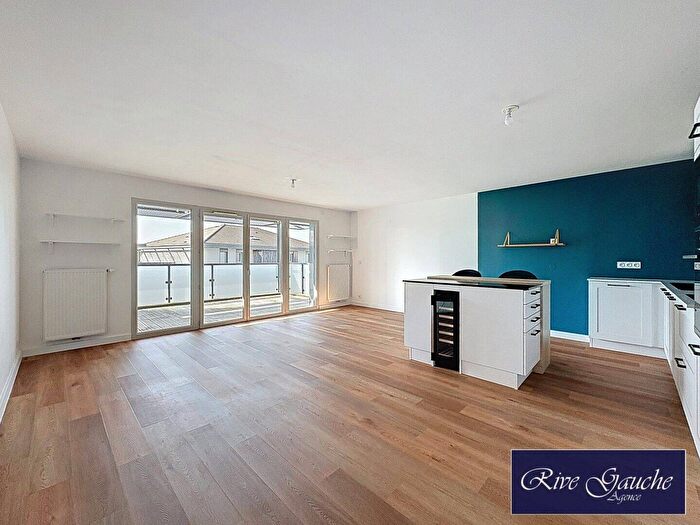 Appartement à louer - Chens-sur-Léman - 4 pièces - 3 chambres