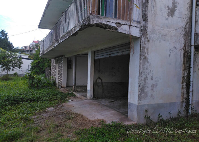 Maison à vendre - Le Moule - 8 pièces - 3 chambres