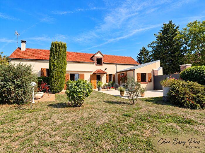 Maison 5 pièces à Villeneuve-sur-Yonne, à vendre