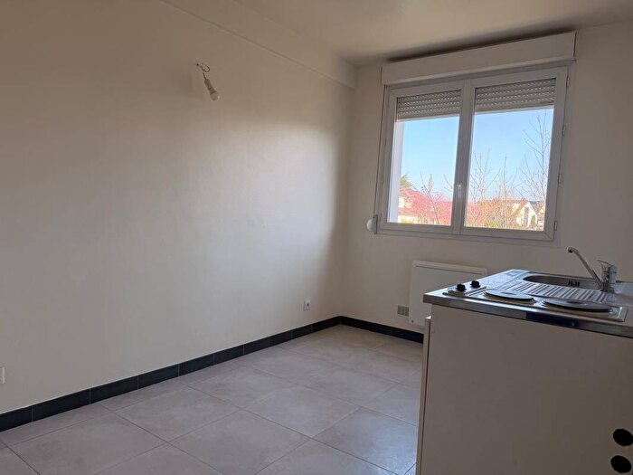 Appartement à louer - Croix Boisselière-Blés dOr, Morangis - 1 pièce