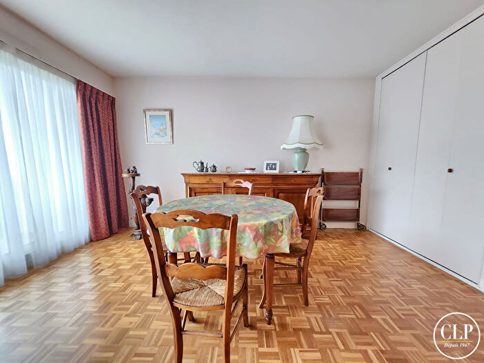 Appartement à vendre - Montreuil, Centre-ville - 4 pièces - 2 chambres