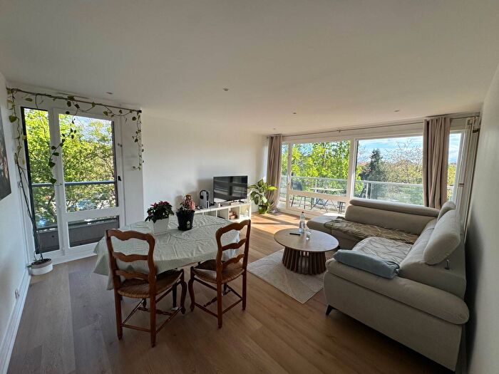 Appartement 3 pièces à louer à Jouy-en-Josas