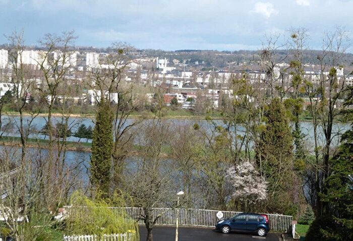 Appartement à louer - Saint-Avertin, Château-Fraisier - 3 pièces - 2 chambres